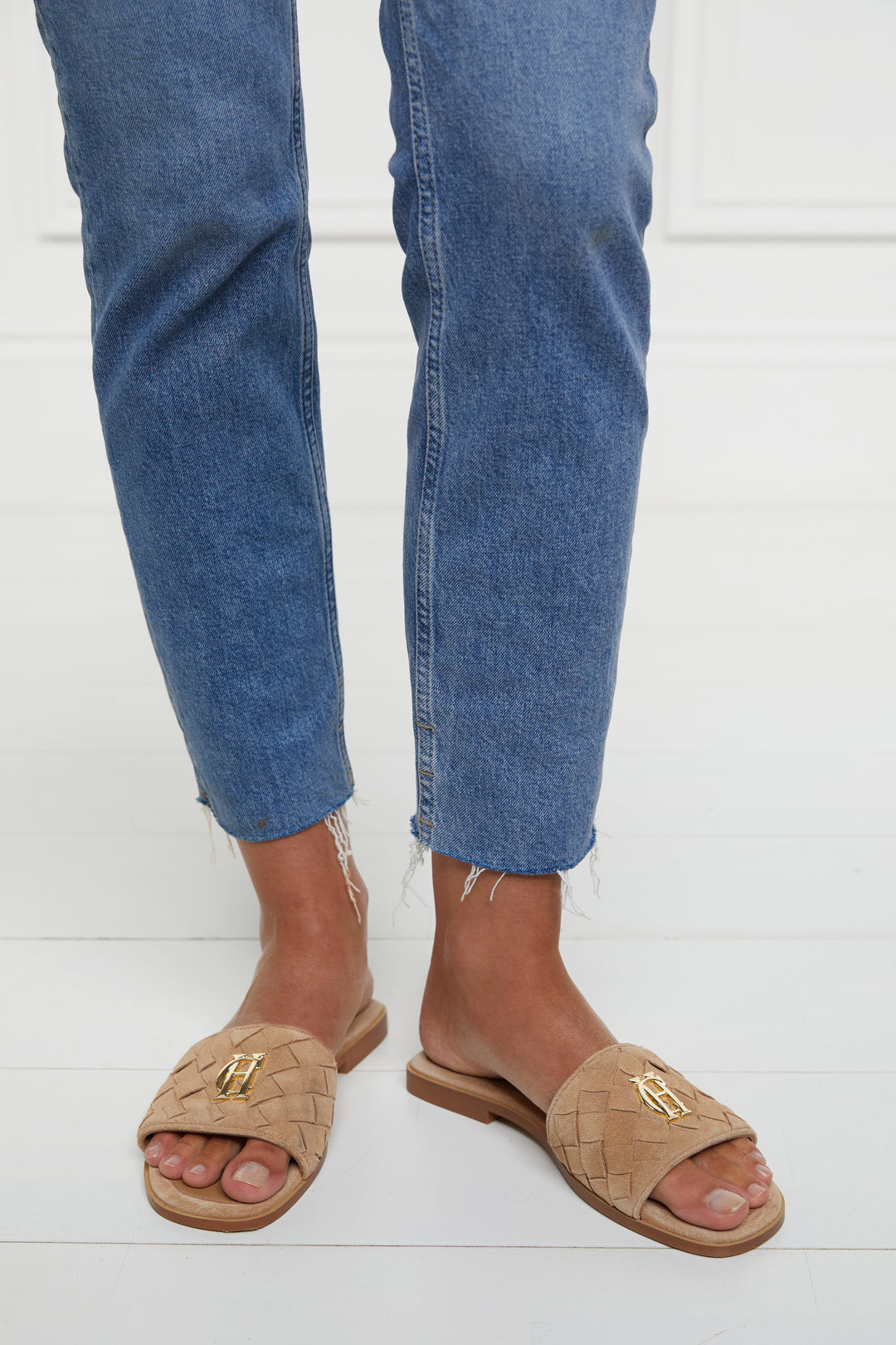 Chelsea Slides (Taupe) – Holland Cooper