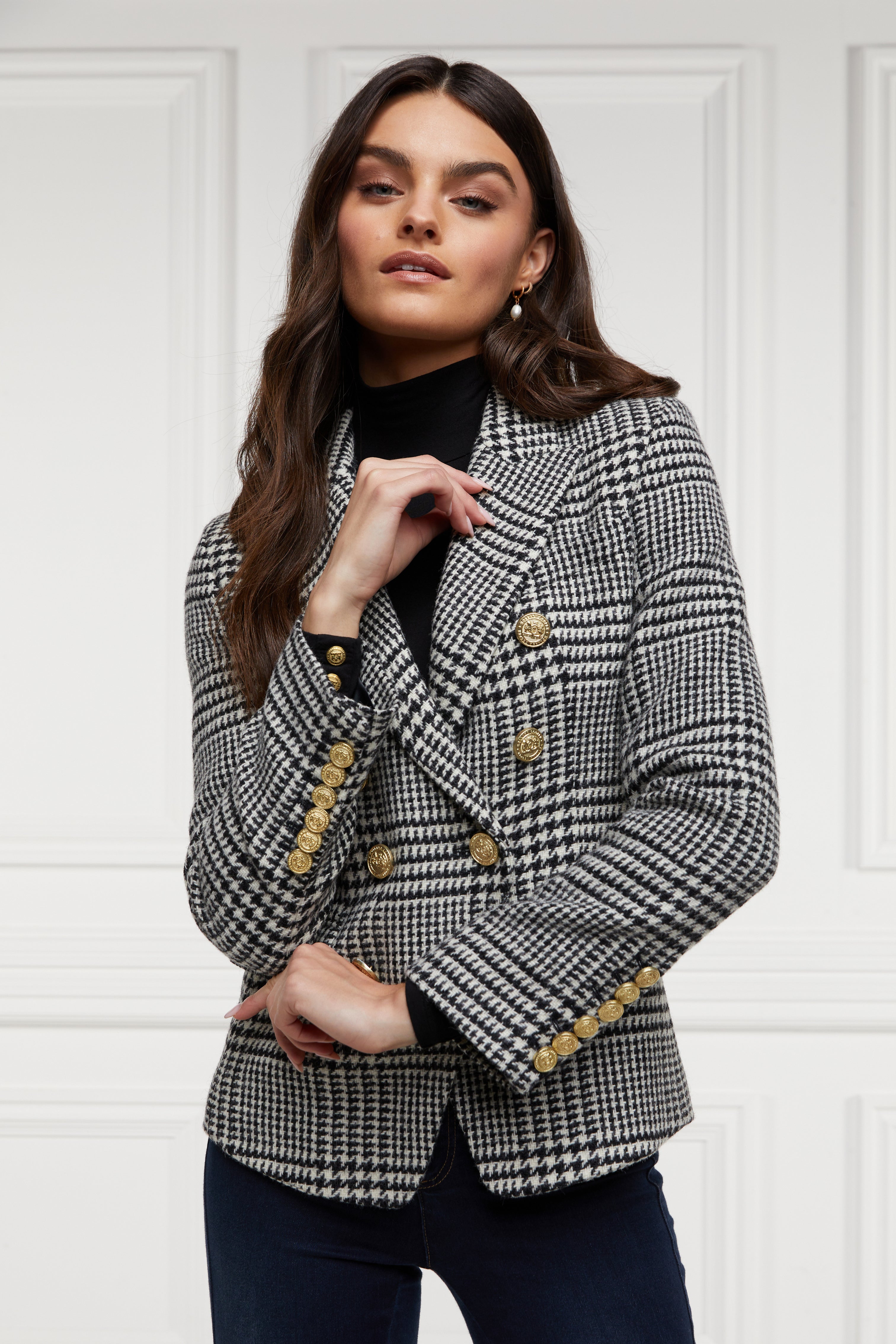 Jade's Large Scale Prince Of Wales Mono Look – Holland Cooper