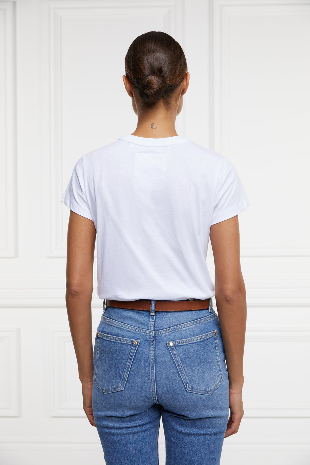 Monogram Tee (White) – Holland Cooper