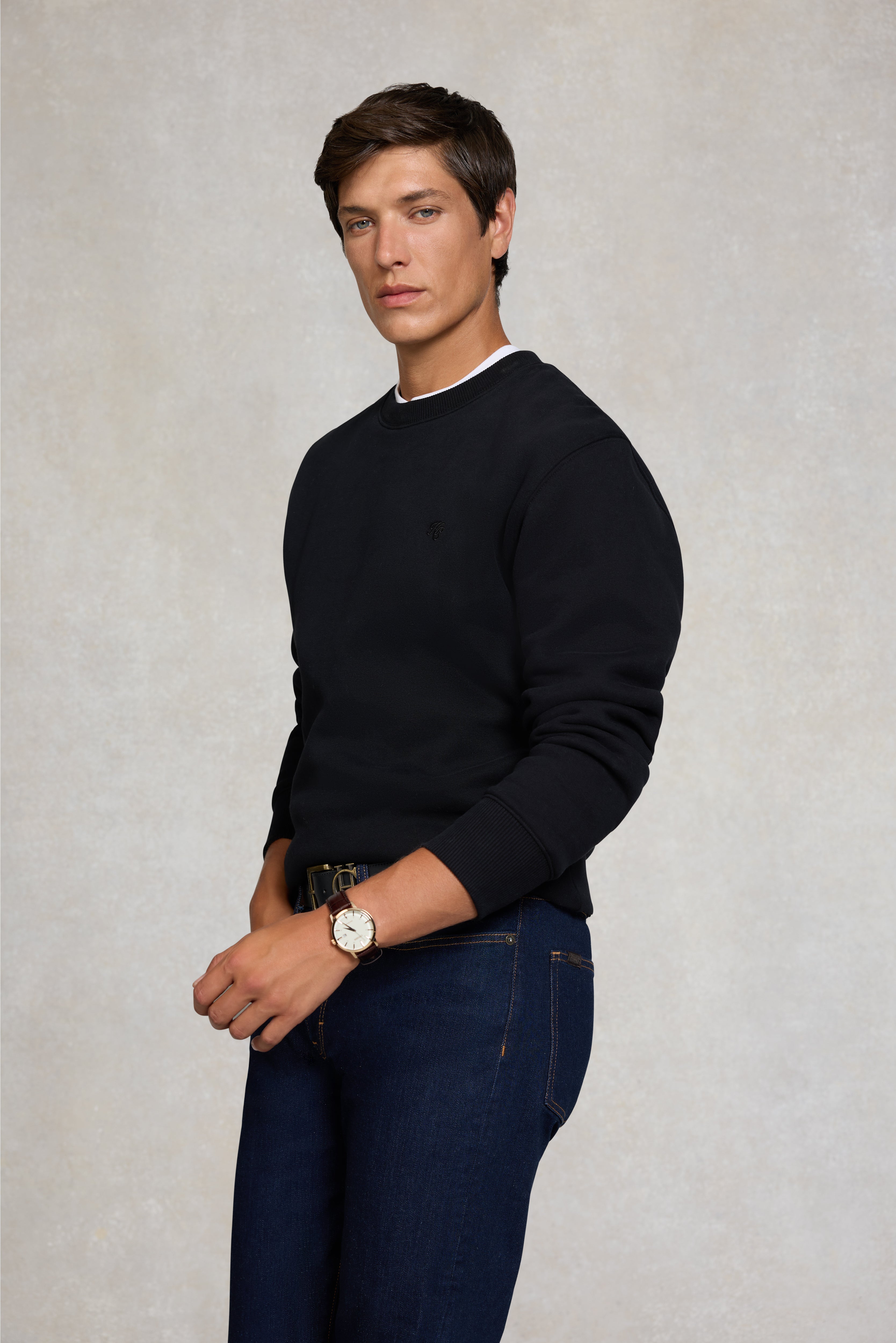 Men's Crew Neck Sweat (Black) – Holland Cooper