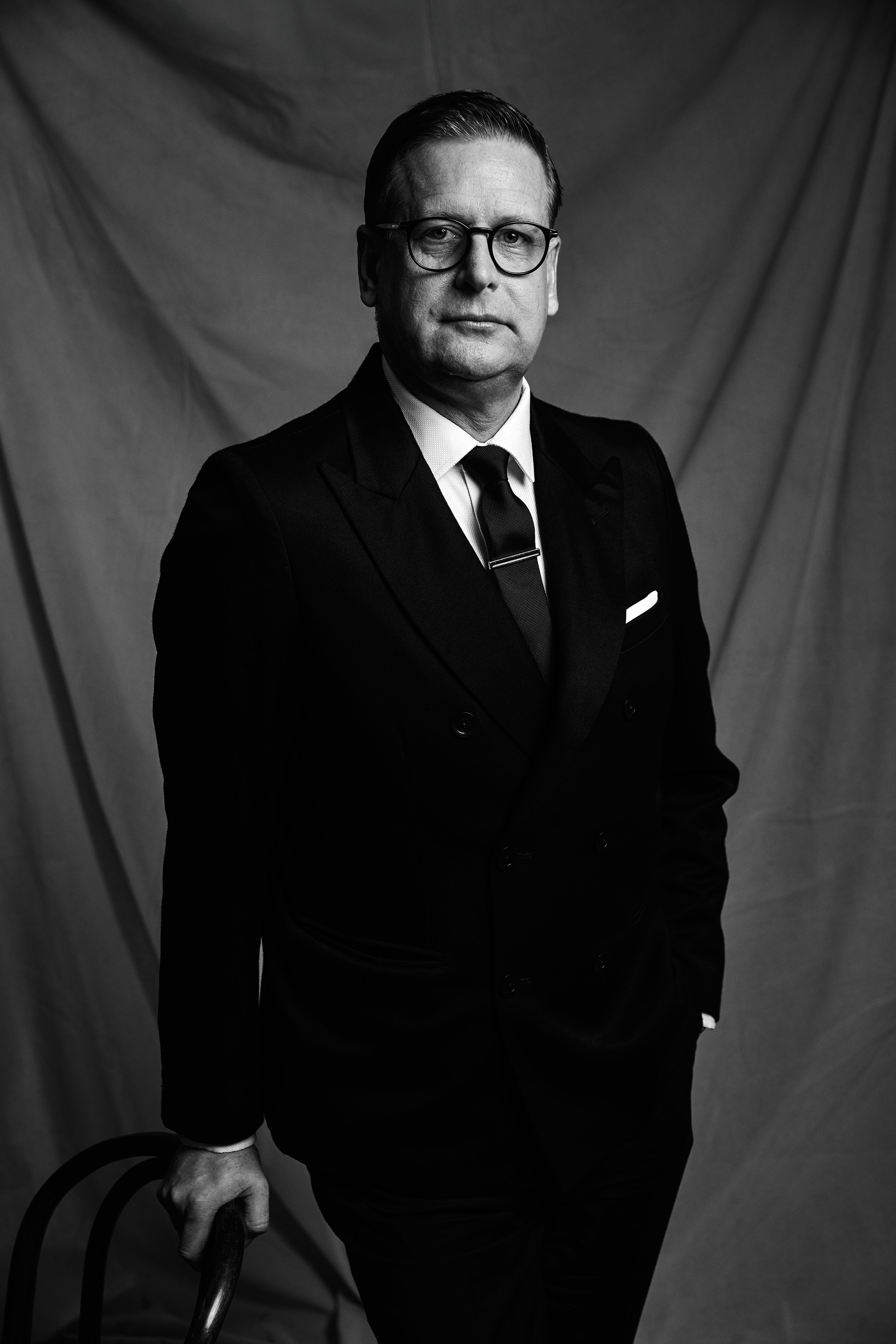 Ed Chamberlin (Navy Barathea) – Holland Cooper