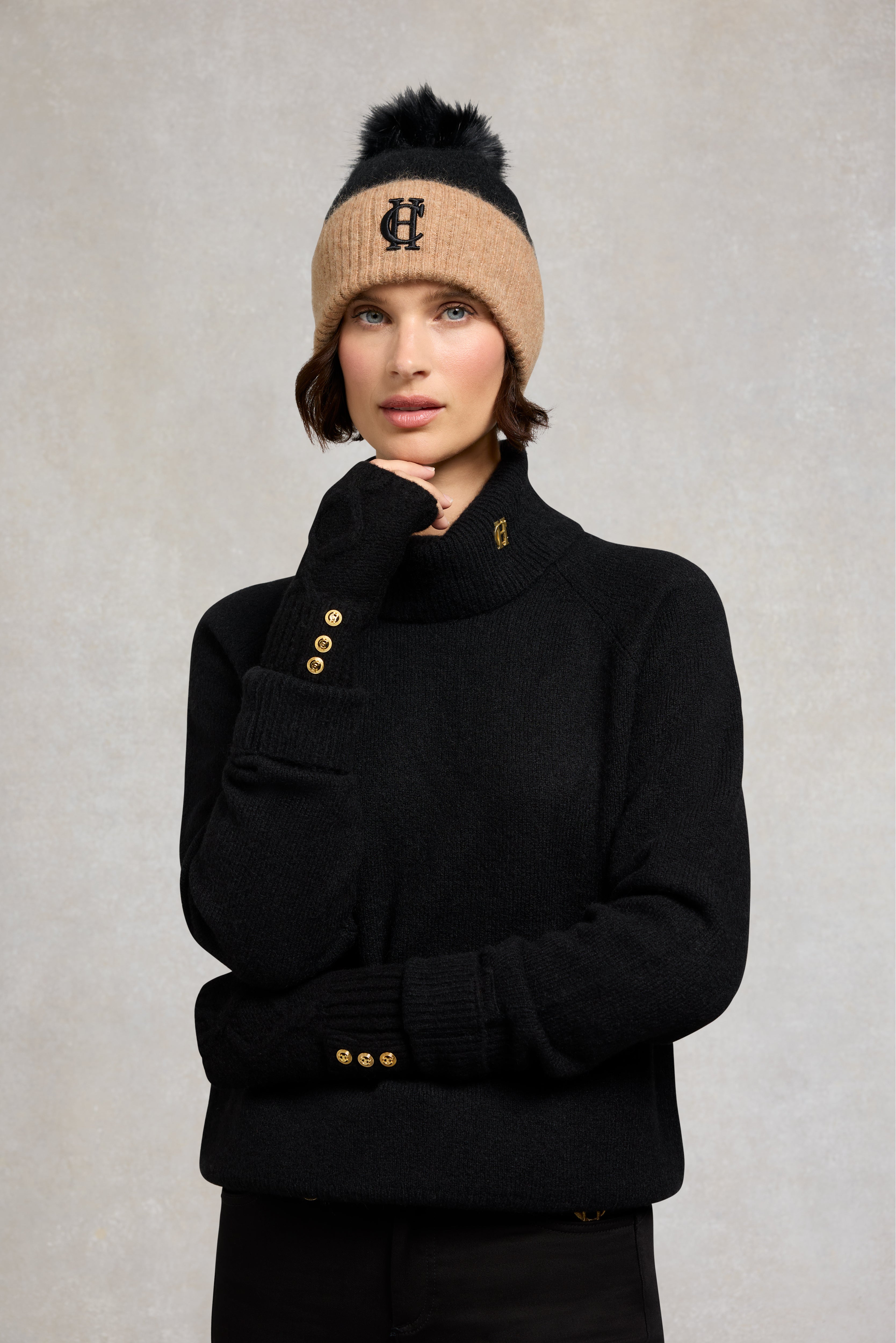 Sloane Fingerless Gloves (Black) – Holland Cooper