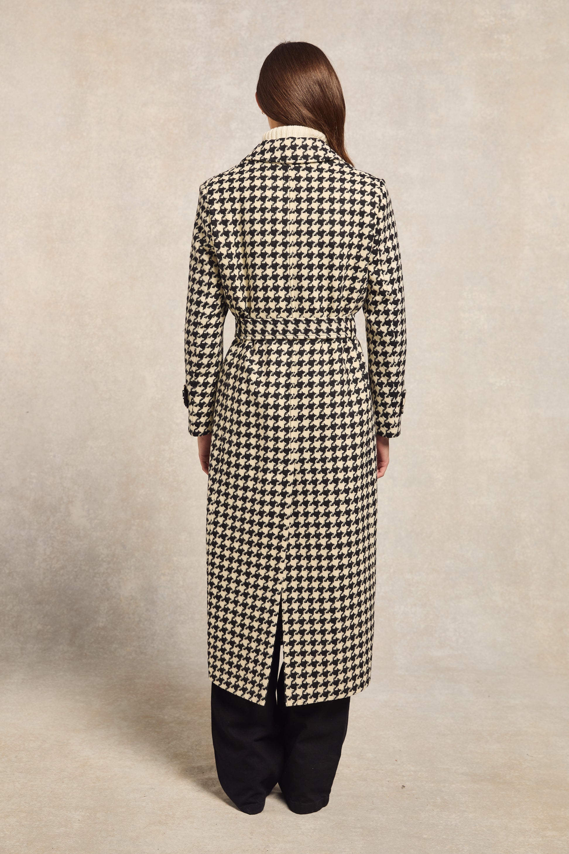Wrap Coat (Large Scale Houndstooth) – Holland Cooper