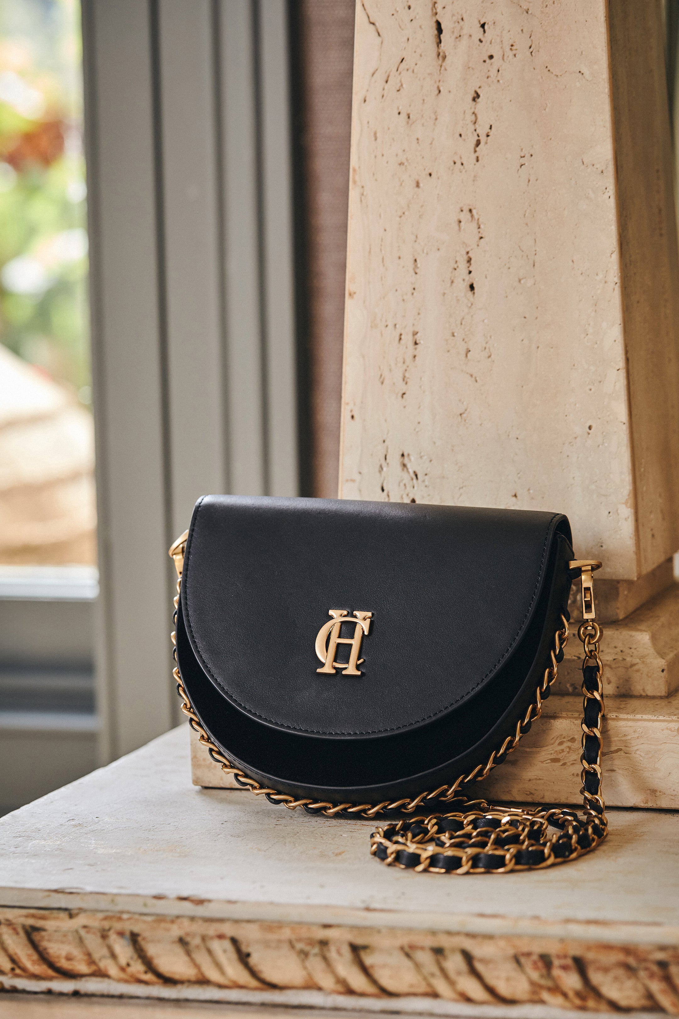 Camden Cross Body Bag (Black Chain) – Holland Cooper