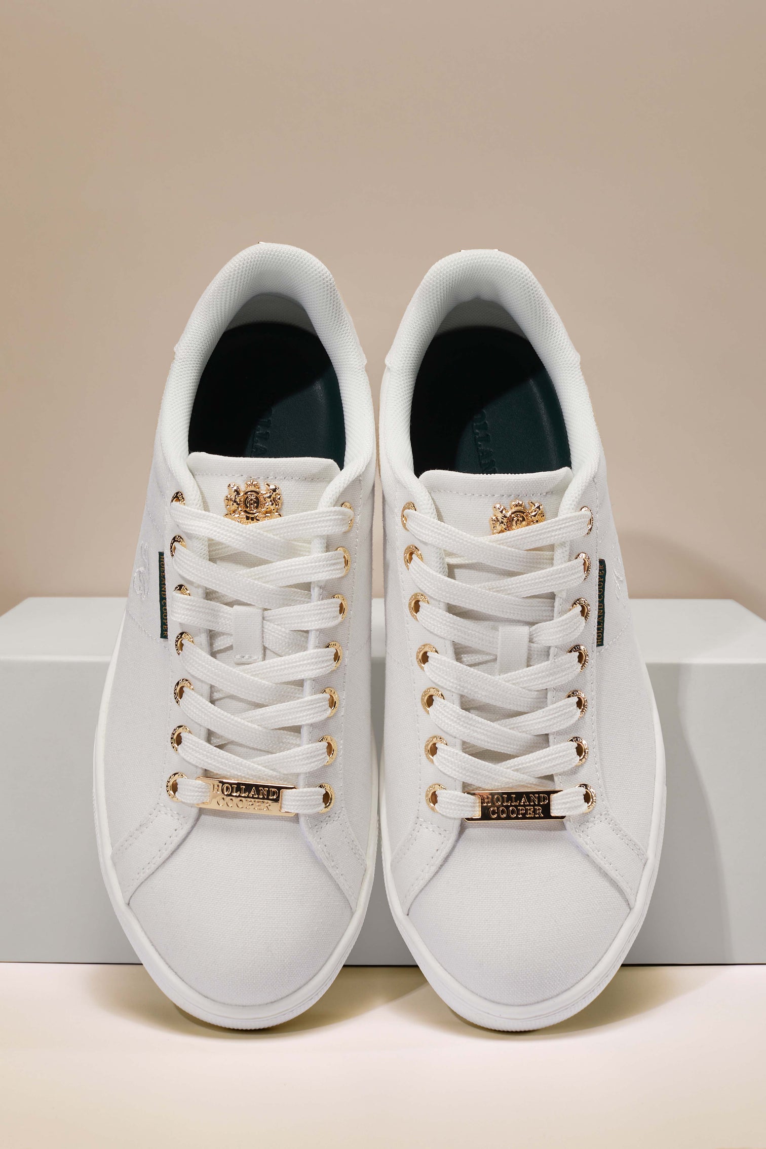 Chelsea Court Trainer (White) – Holland Cooper