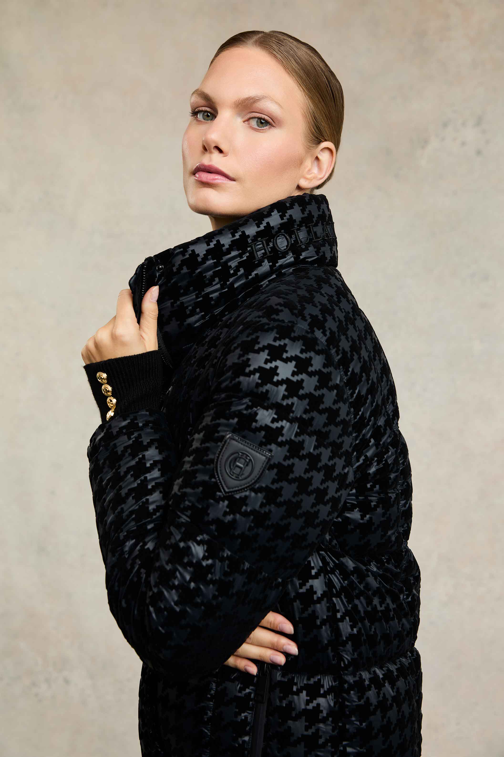 Crawford Longline Coat (Mono Houndstooth) – Holland Cooper