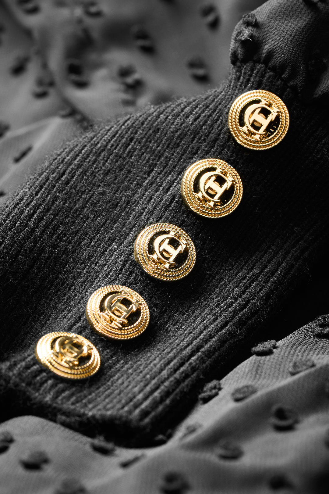 Featherton Roll Neck Knit (Black) – Holland Cooper