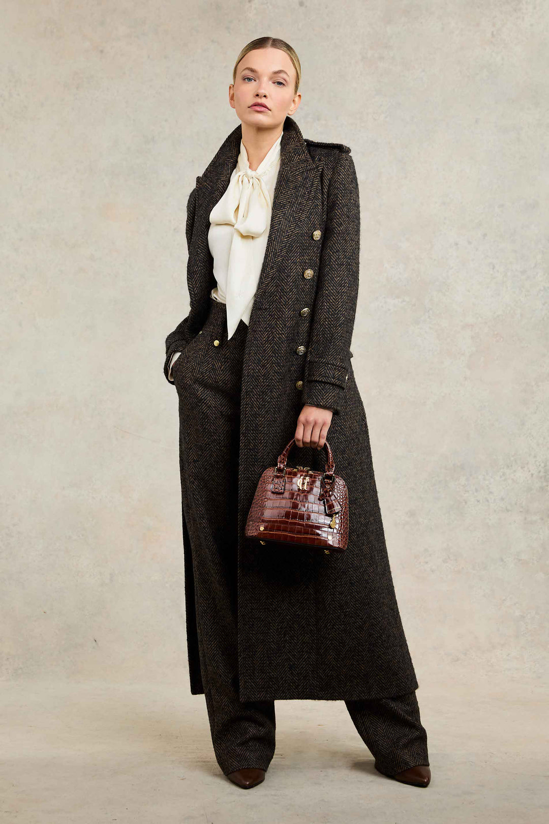 High Waisted Straight Trouser (Walnut Herringbone) – Holland Cooper