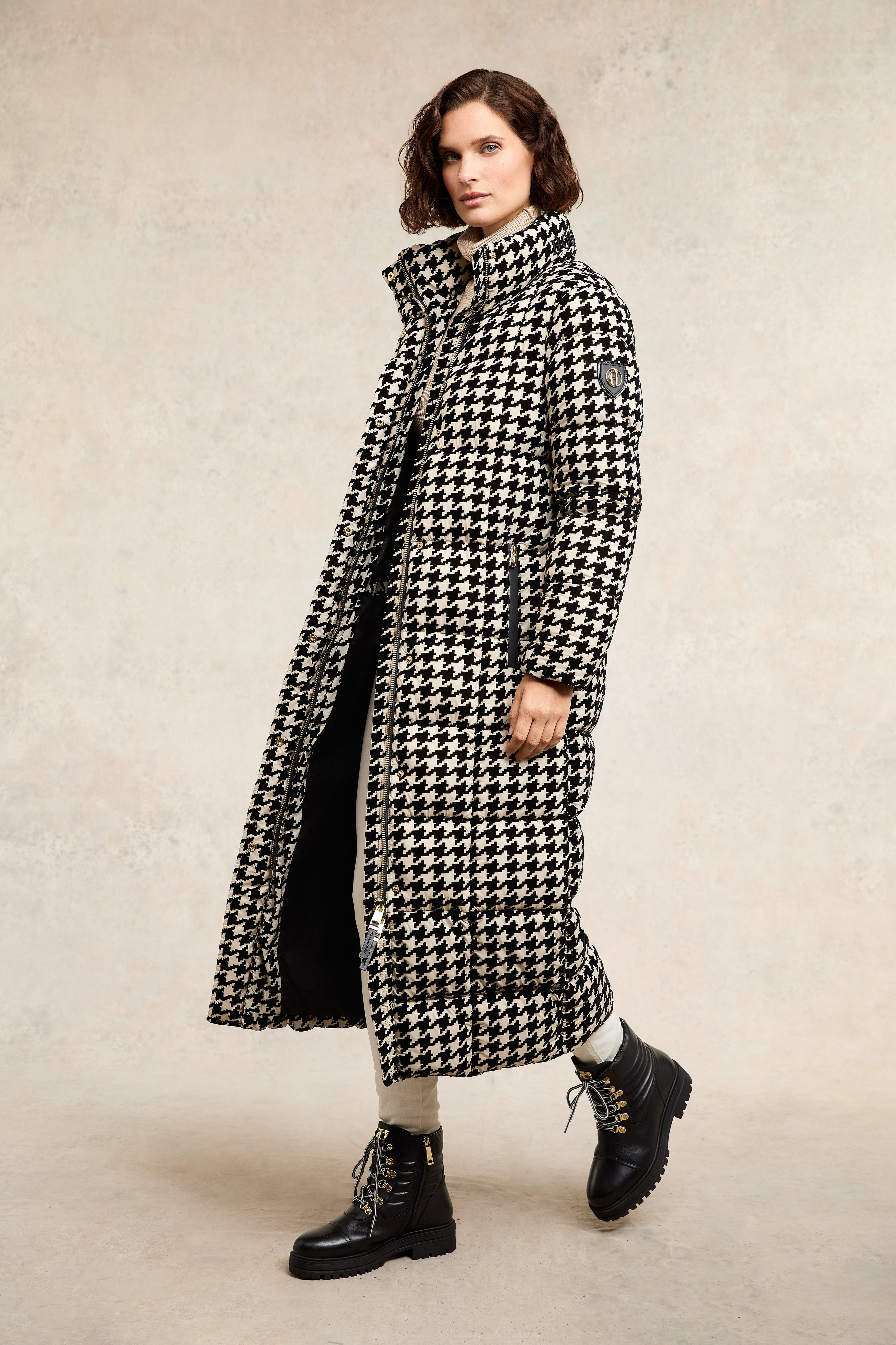 Crawford Longline Coat (Ecru Houndstooth) – Holland Cooper