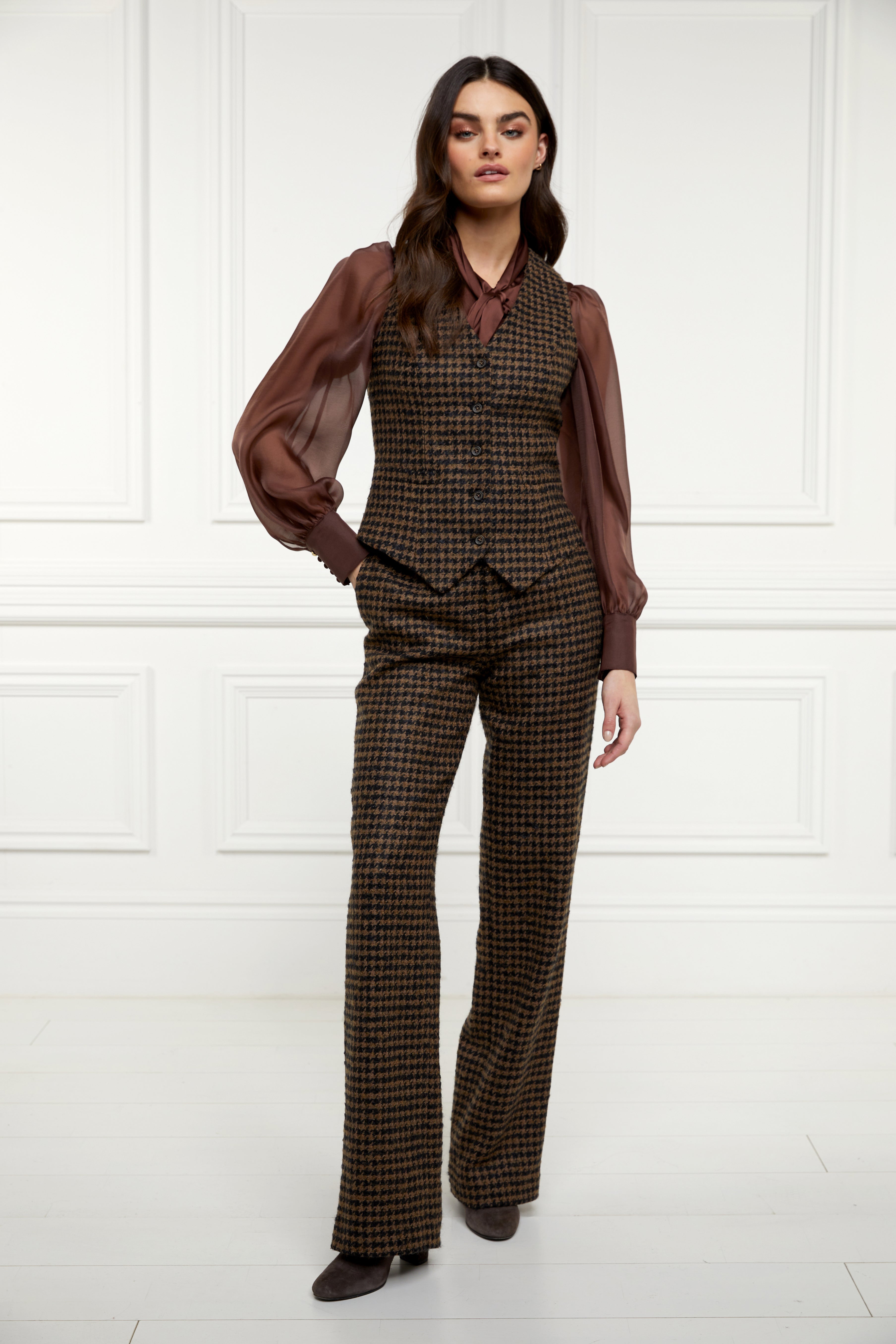 Hampton Waistcoat (Chocolate Houndstooth) – Holland Cooper