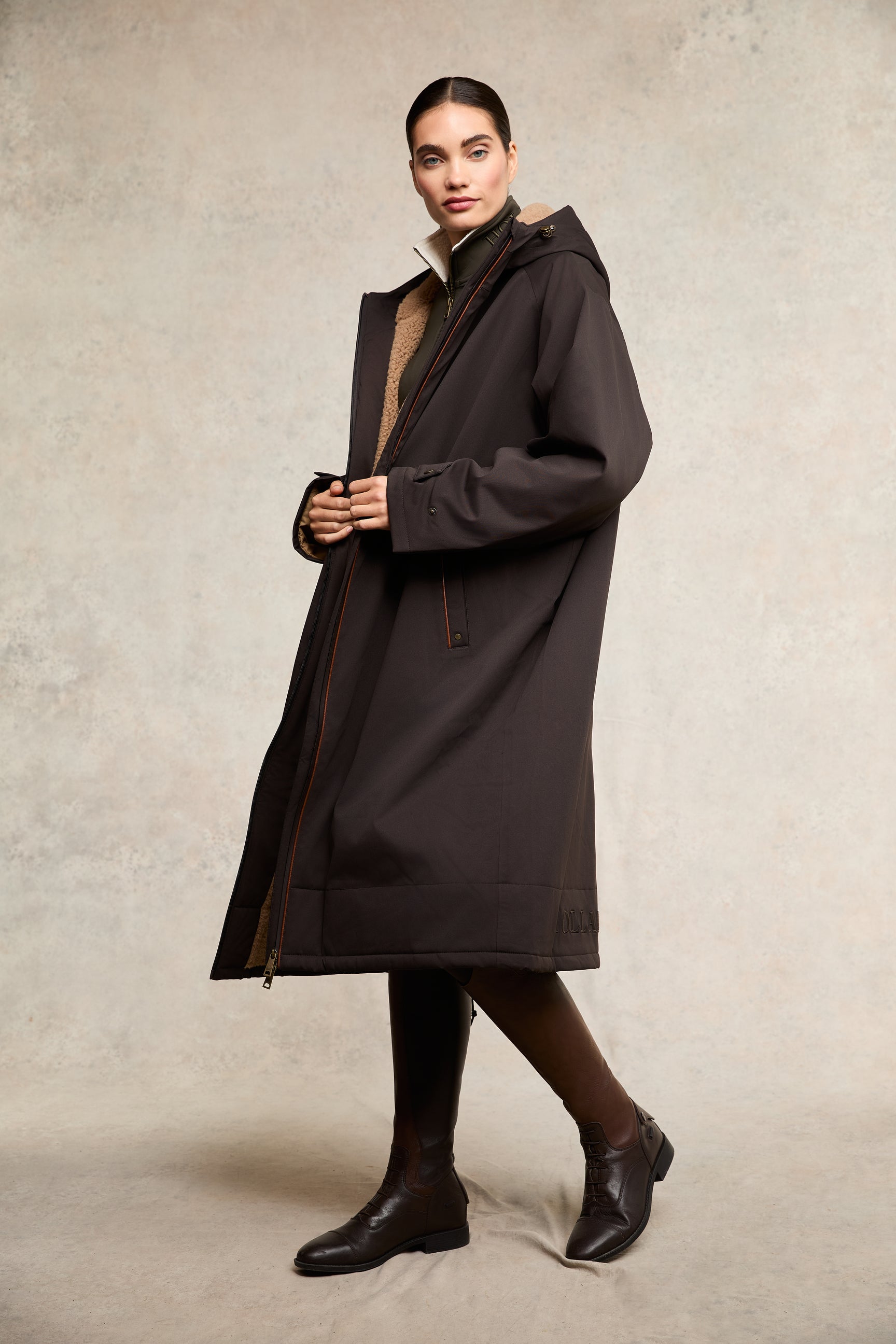 One-Size Waterproof Coat (Chocolate) – Holland Cooper