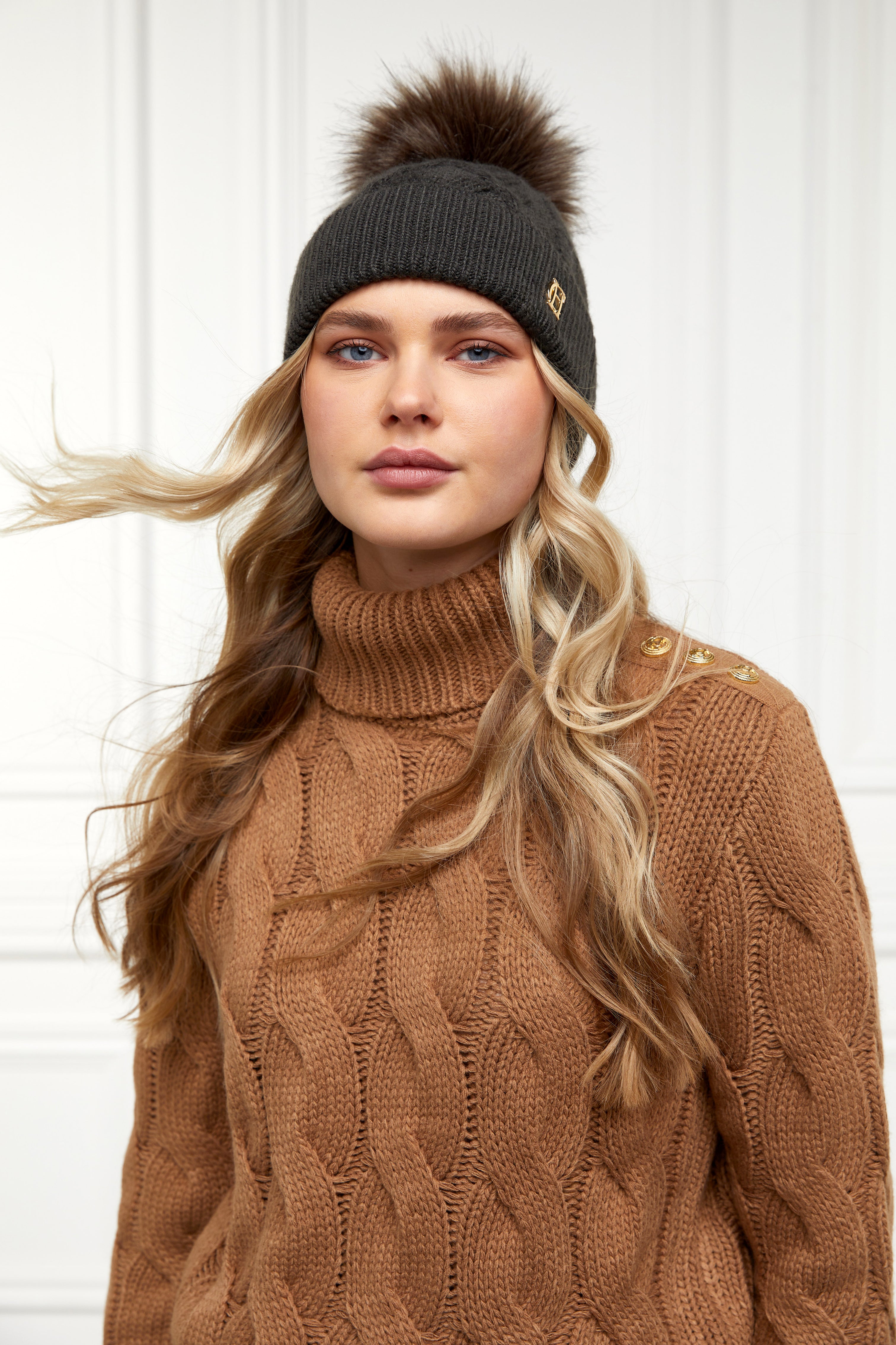 Cortina Bobble Hat (Fern Green Mink) – Holland Cooper