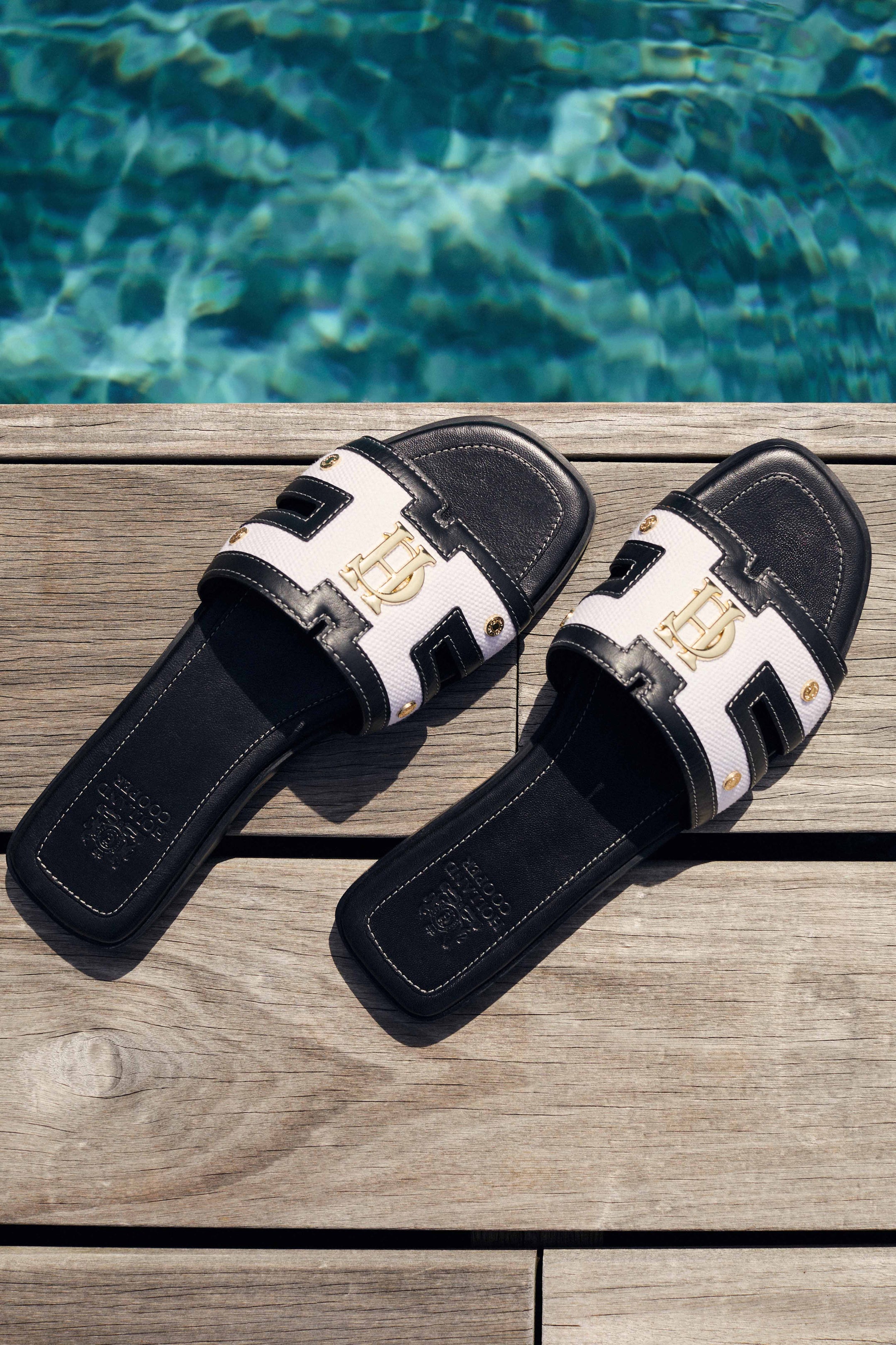 Monogram Slides (Black Canvas) – Holland Cooper