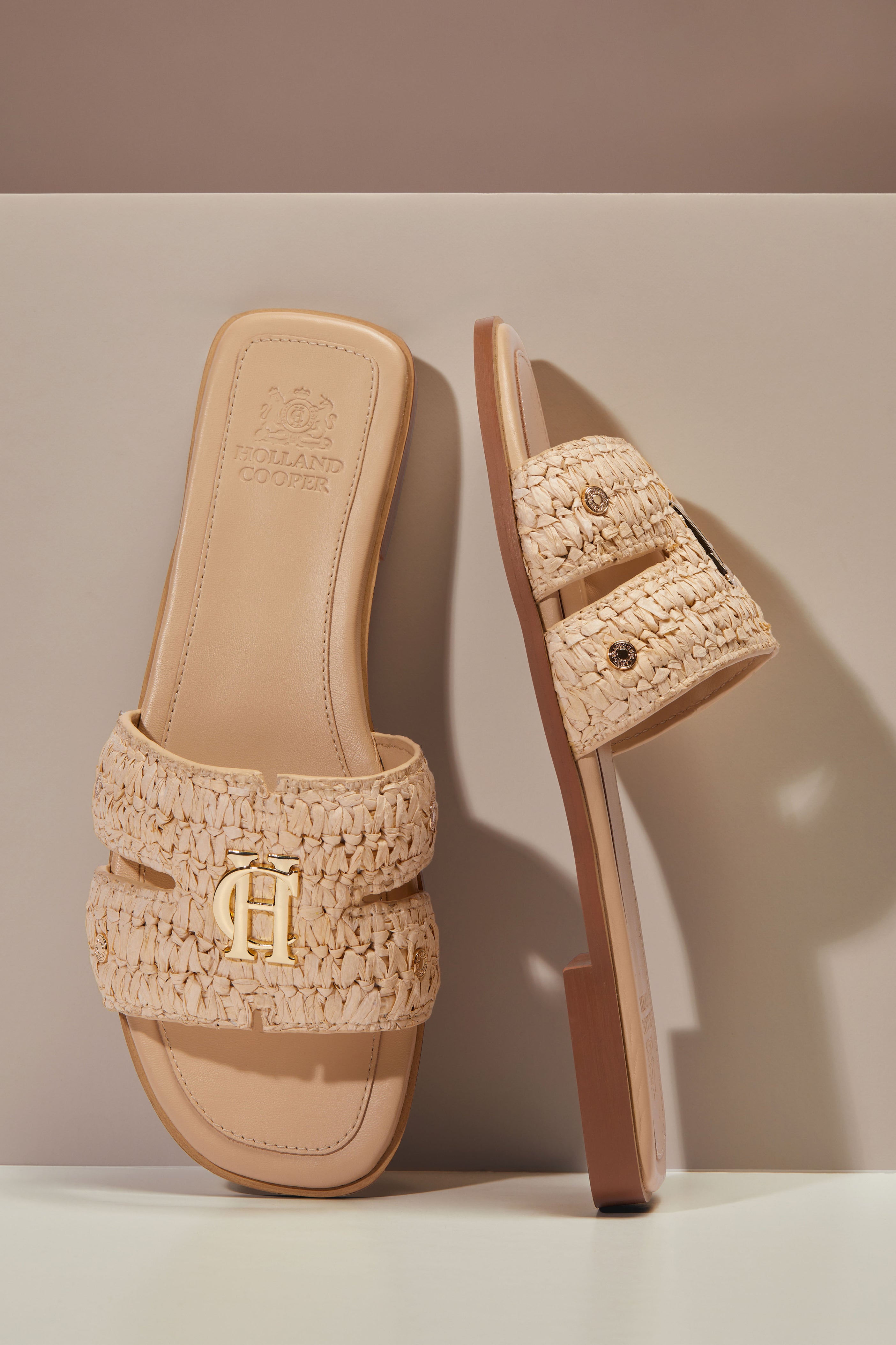 Monogram Slides (Natural Straw) – Holland Cooper