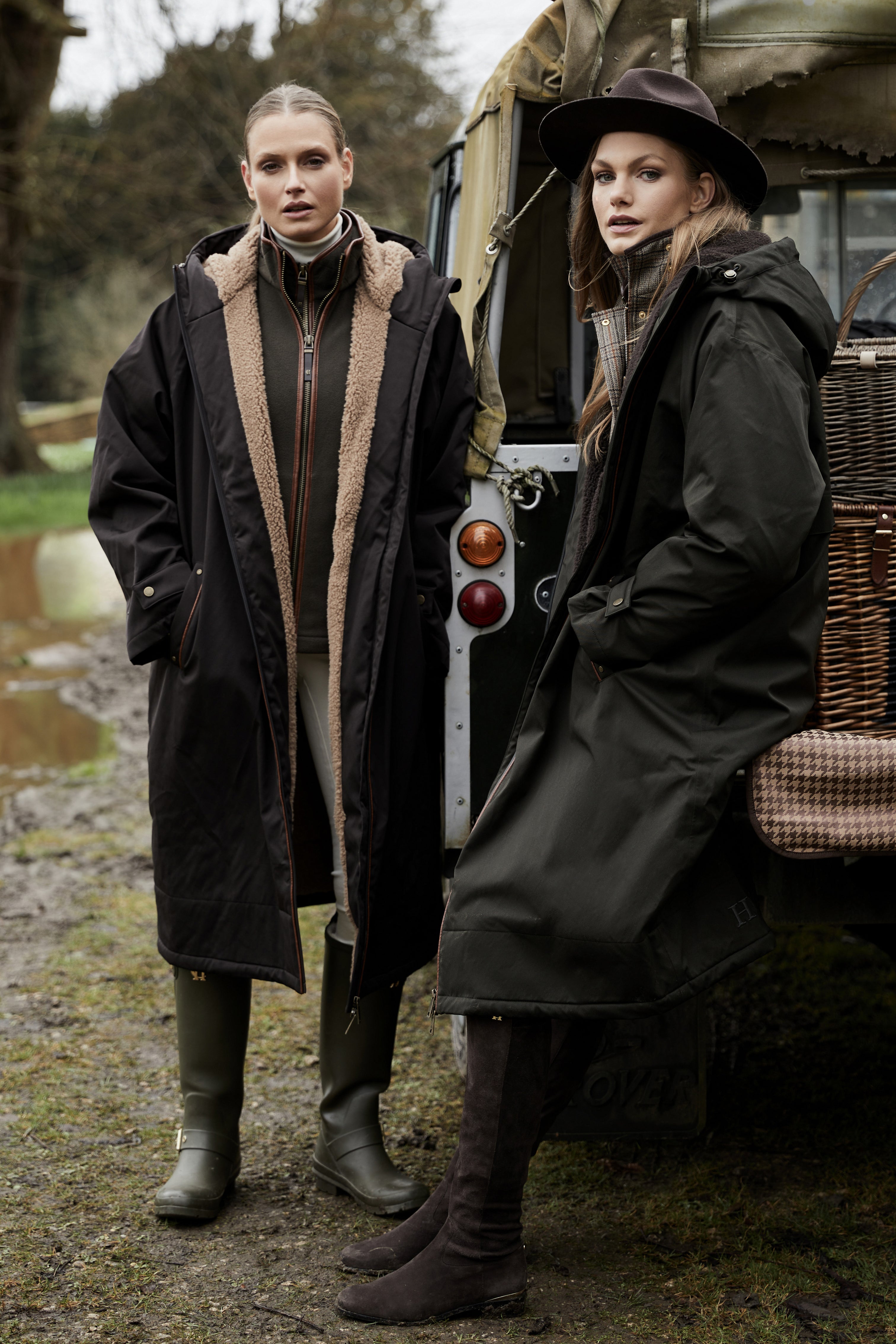 One-Size Waterproof Coat (Chocolate) – Holland Cooper