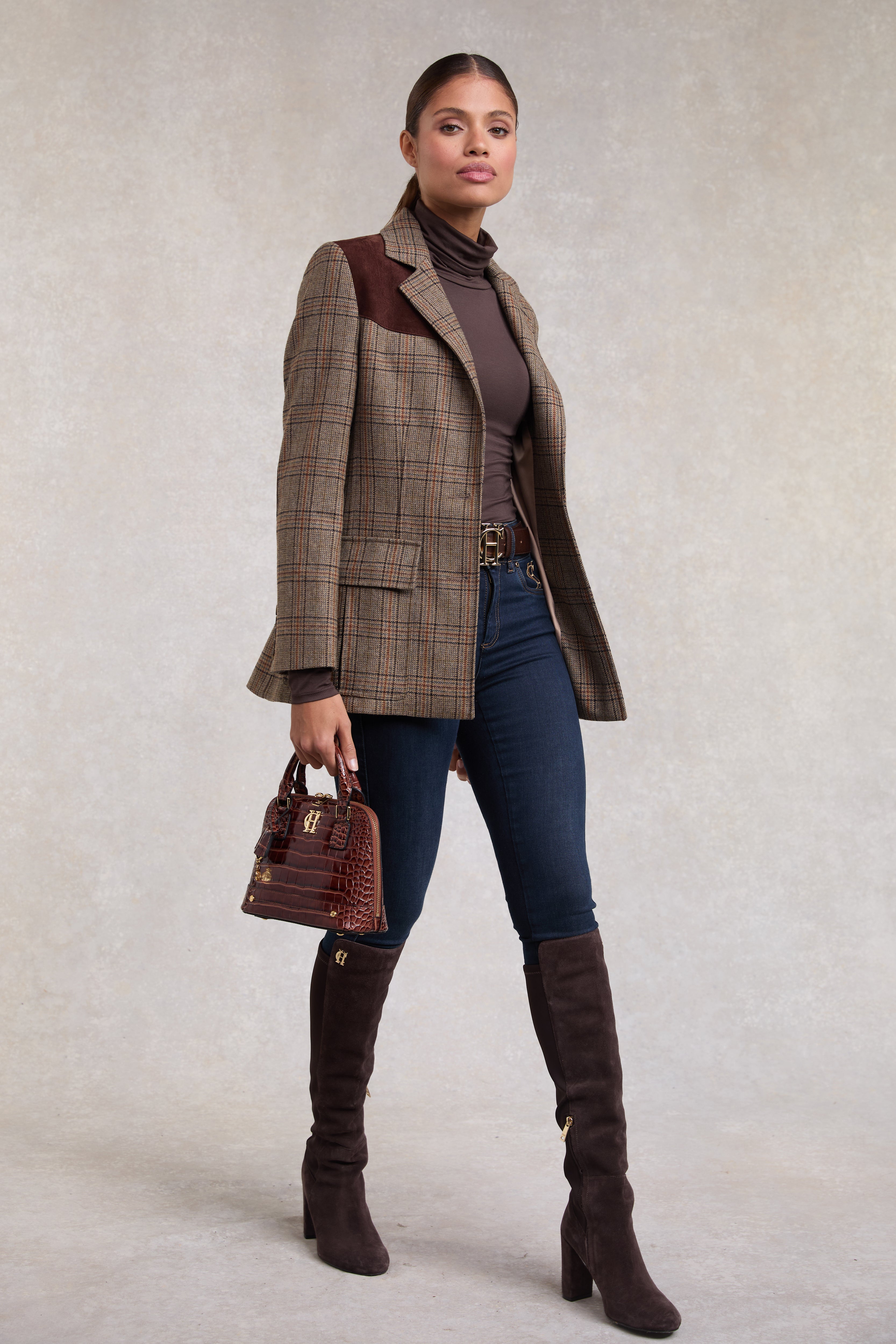 Essential Roll Neck (Coffee) – Holland Cooper