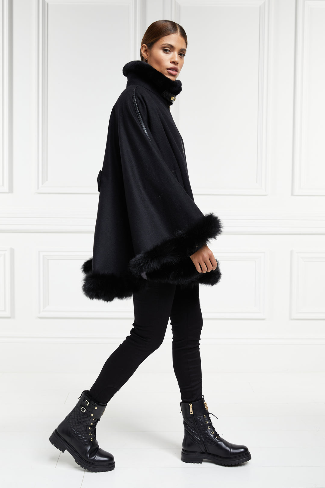 Gold Label Chiltern Cape (Soft Black) – Holland Cooper