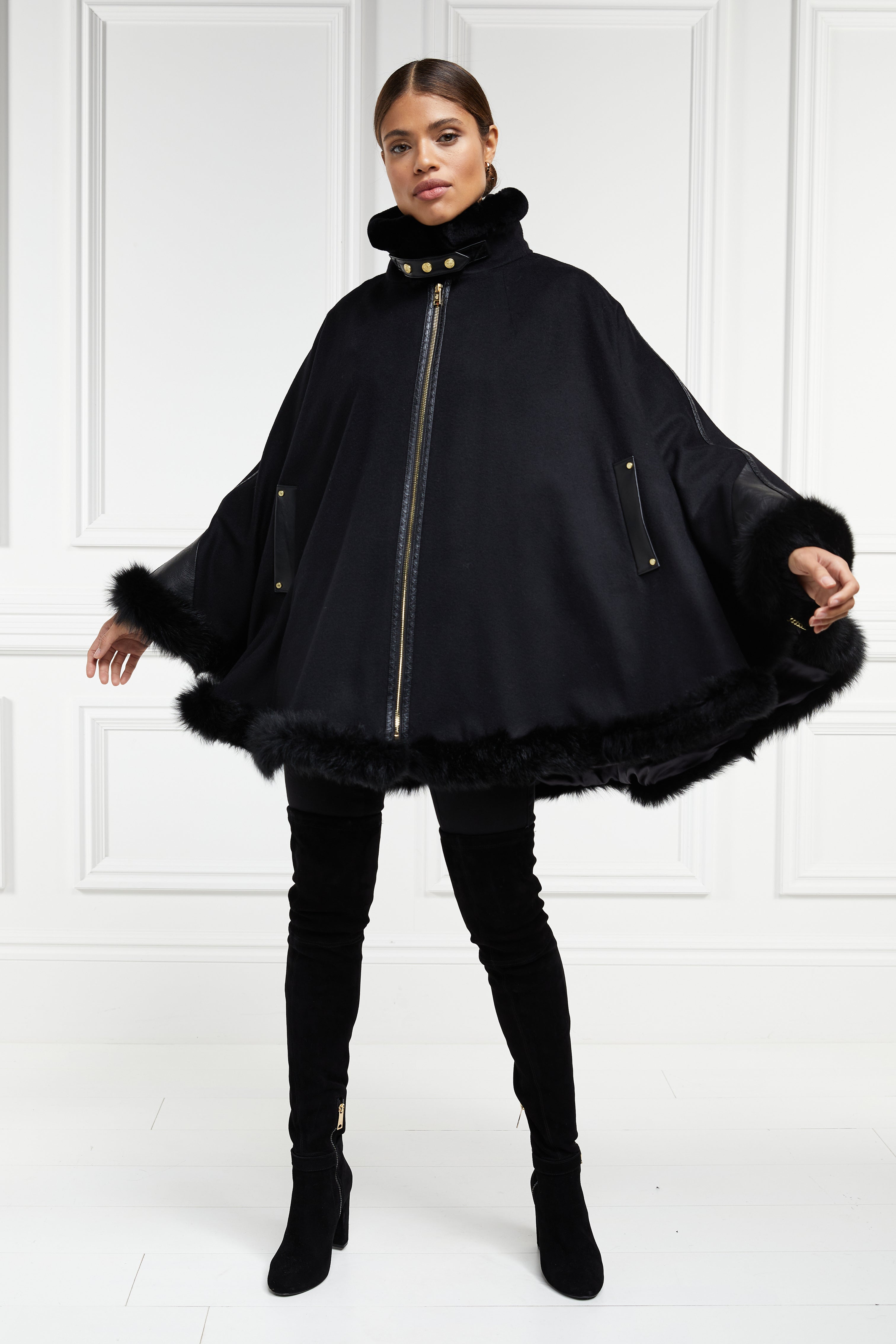 Gold Label Chiltern Cape (Soft Black) – Holland Cooper