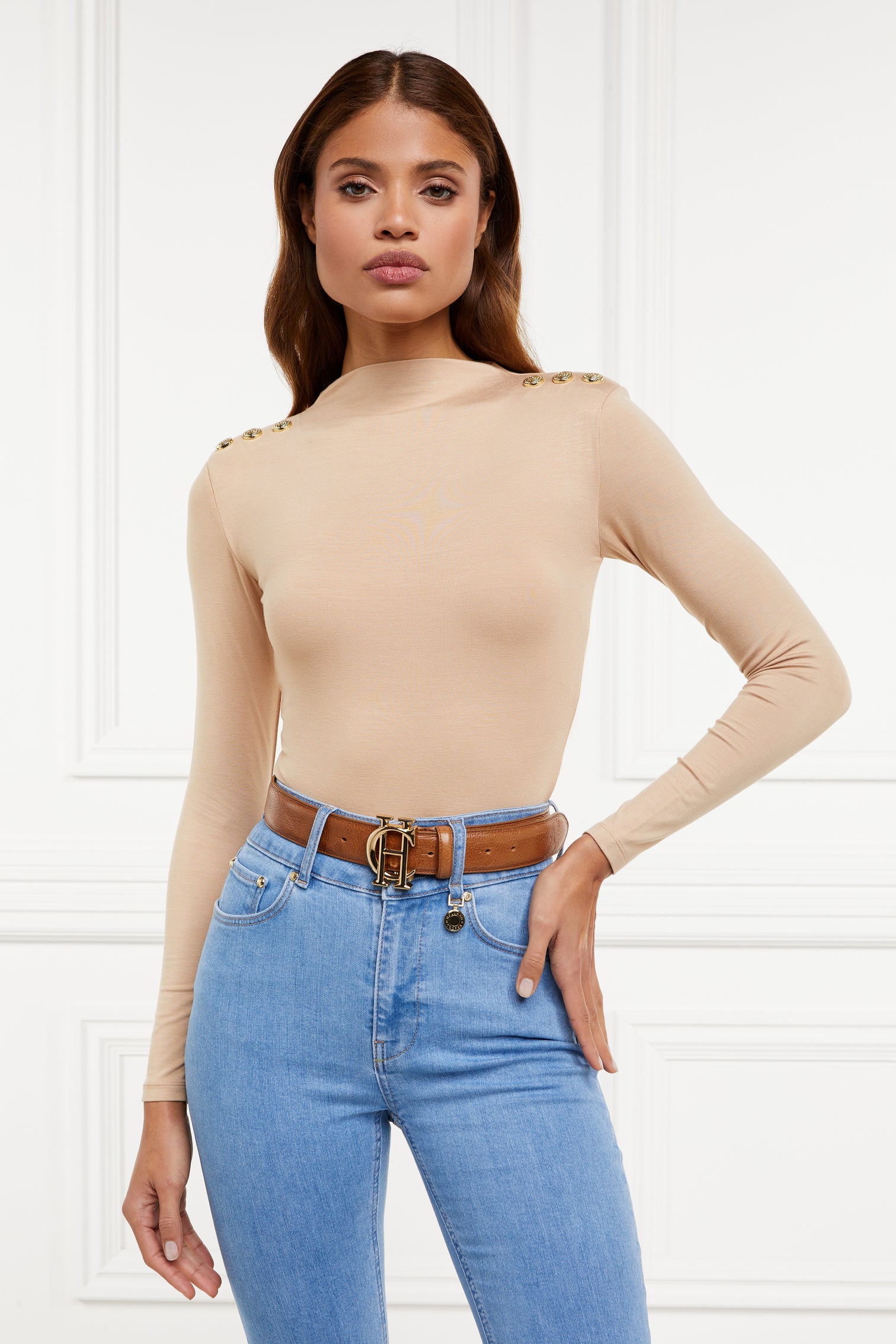 Harper Long Sleeve Bodysuit (Light Camel) – Holland Cooper