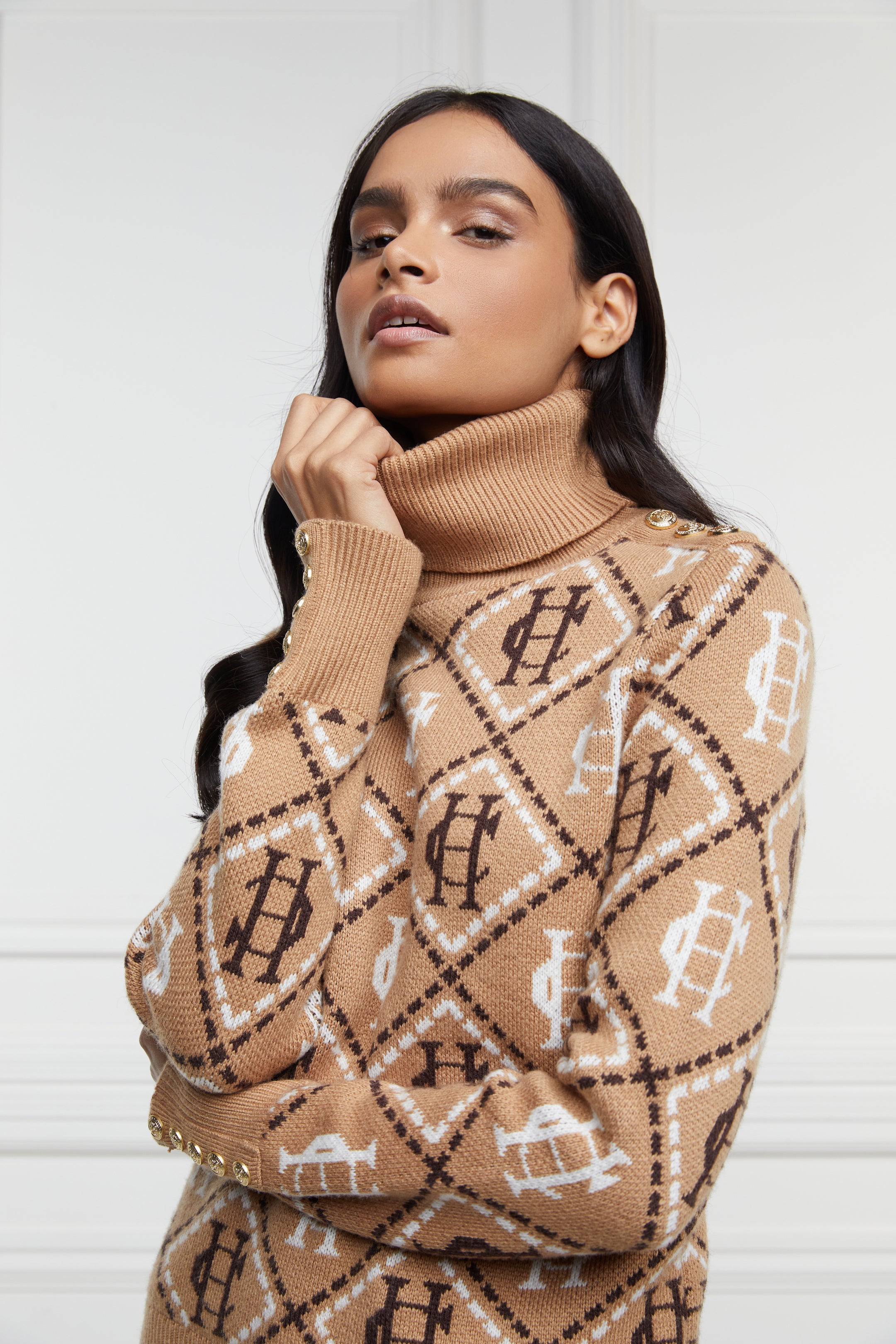 Heritage Knit Jumper (Logo Camel) – Holland Cooper