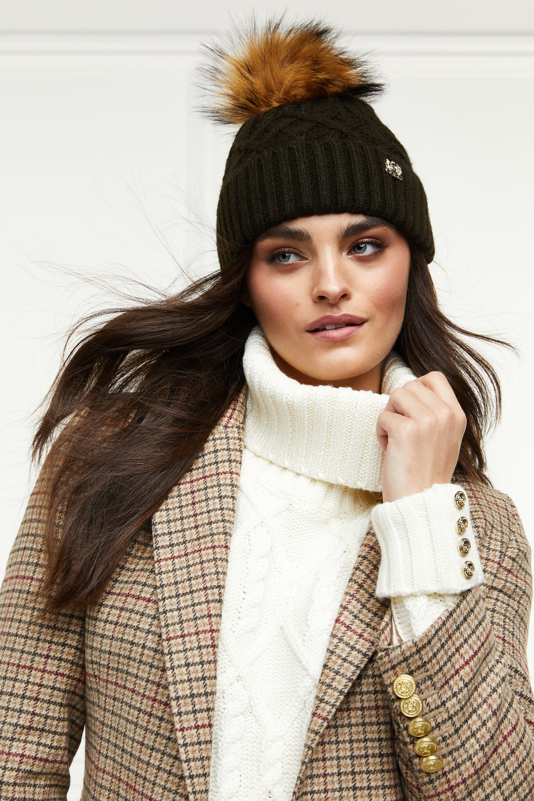 Windsor Bobble Hat (Fern Green) – Holland Cooper