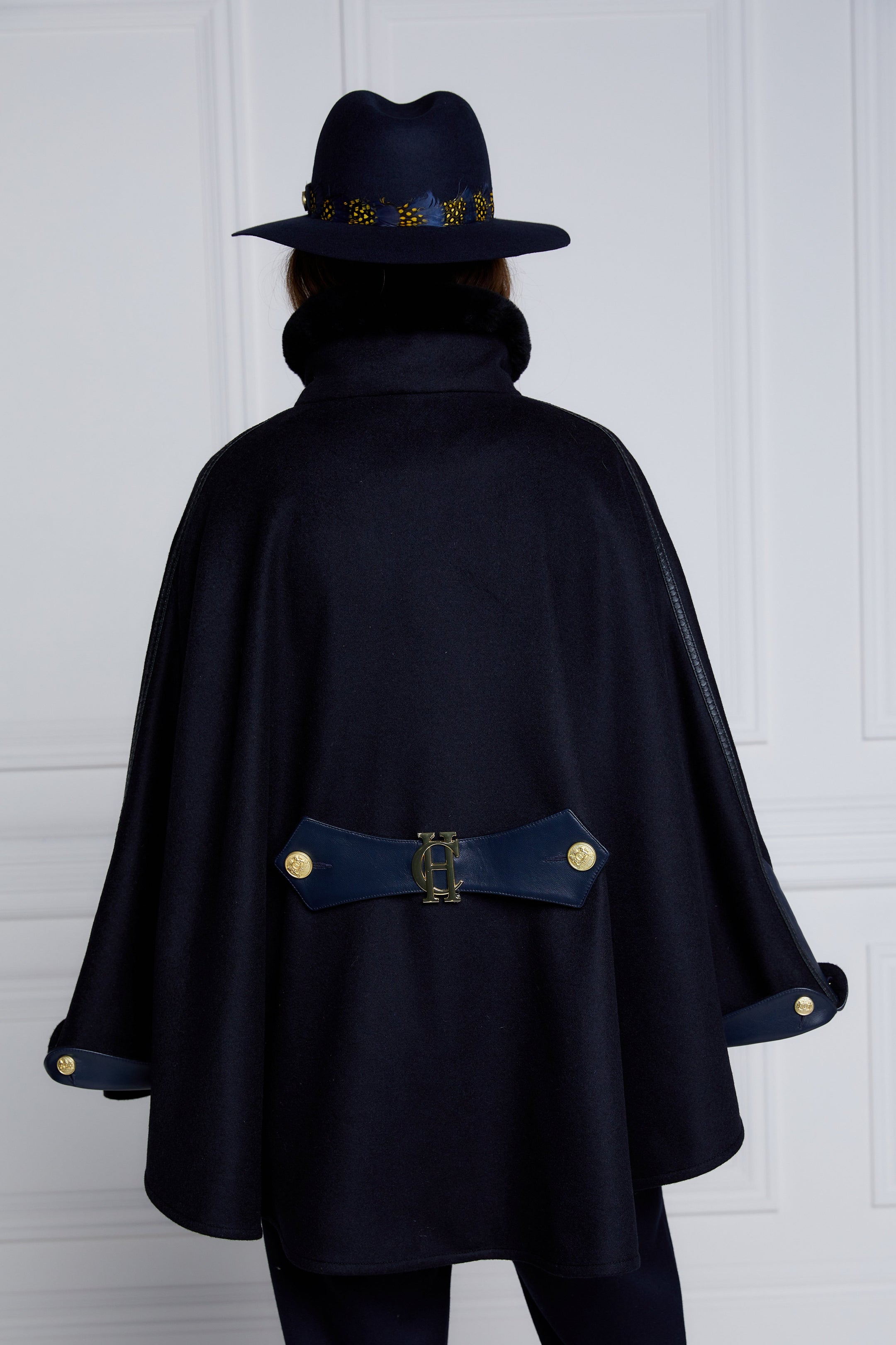 Chiltern Cape (Soft Navy) – Holland Cooper