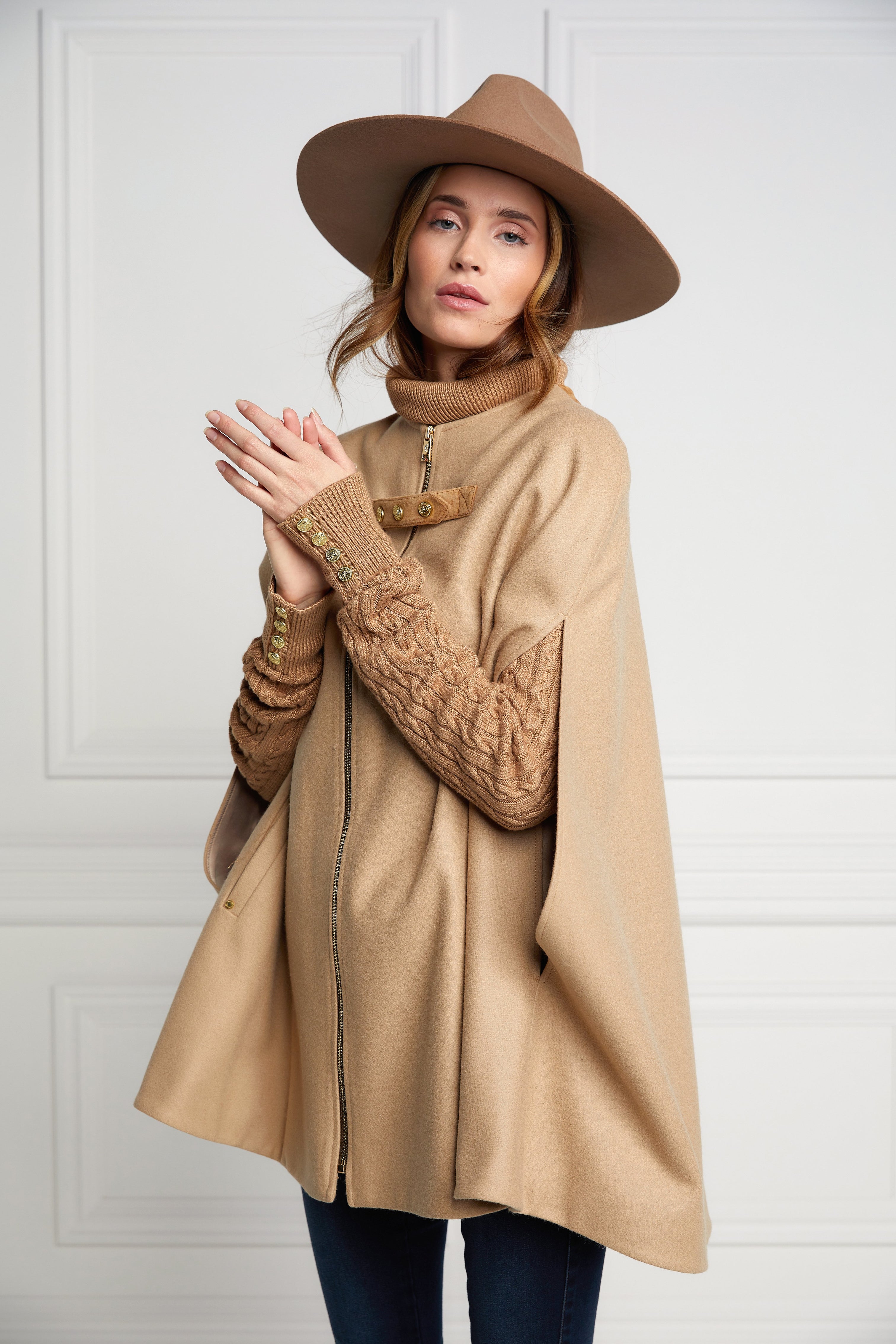Slim Cape (Camel) – Holland Cooper
